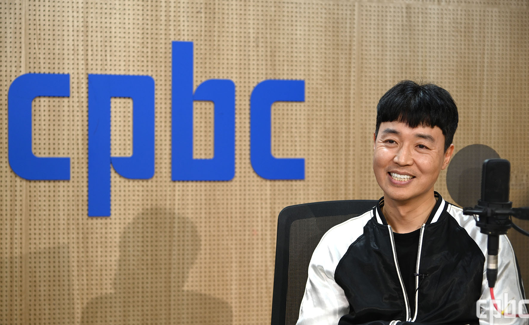 cpbc News : cpbc 라디오 ‘2시N뮤직’의 새 얼굴, 김형중 가브리엘입니다