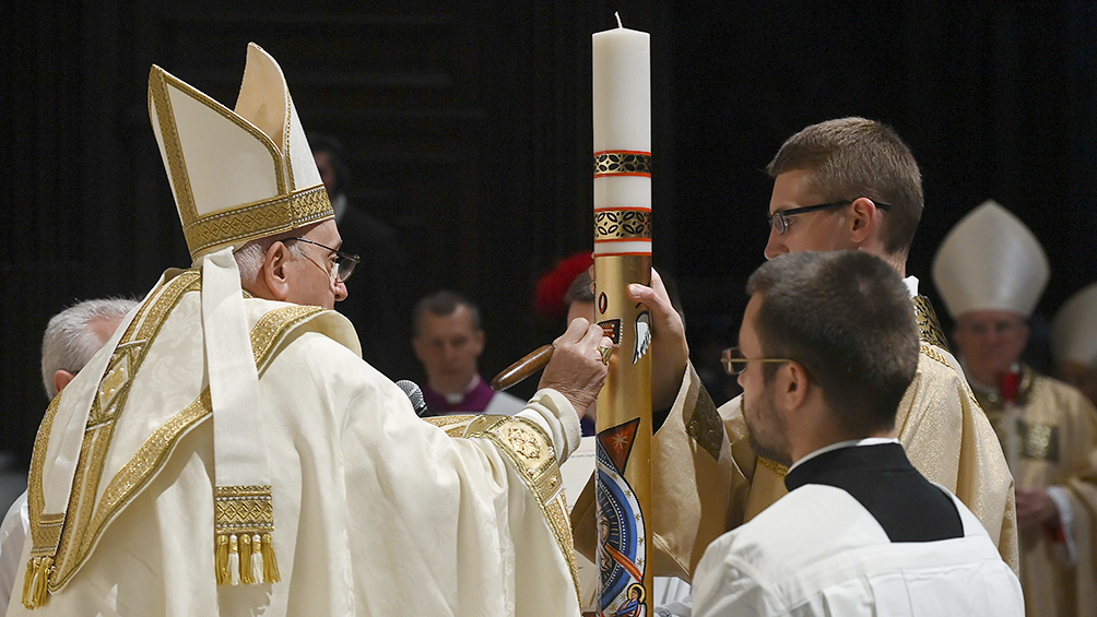 cpbc News : 그리스도는 세상의 빛임을 알려주는 부활초