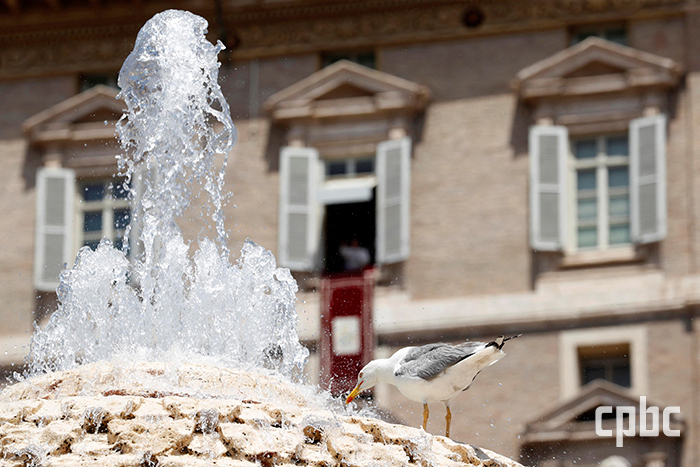 cpbc News : 고체 교회, 액체 사회 현대인들의 영적 굶주림 채워줄 수 없다
