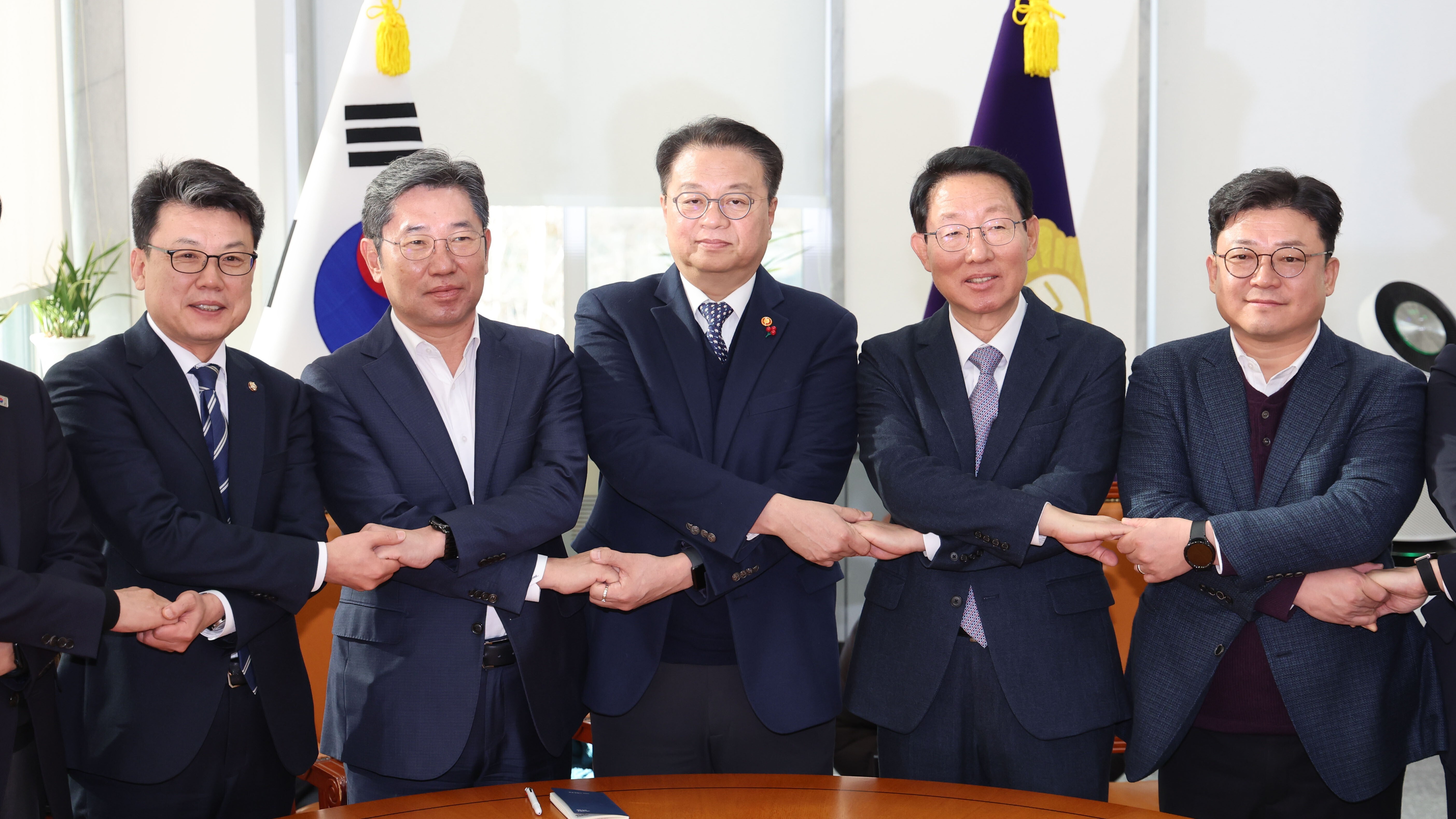 cpbc News : 여야정, 국정협의회 첫 실무협의