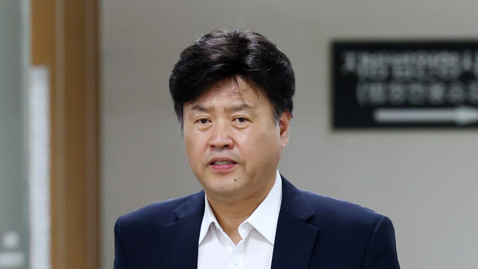 cpbc News : 김용, 불법 정치 자금 항소심 징역 5년…법정구속