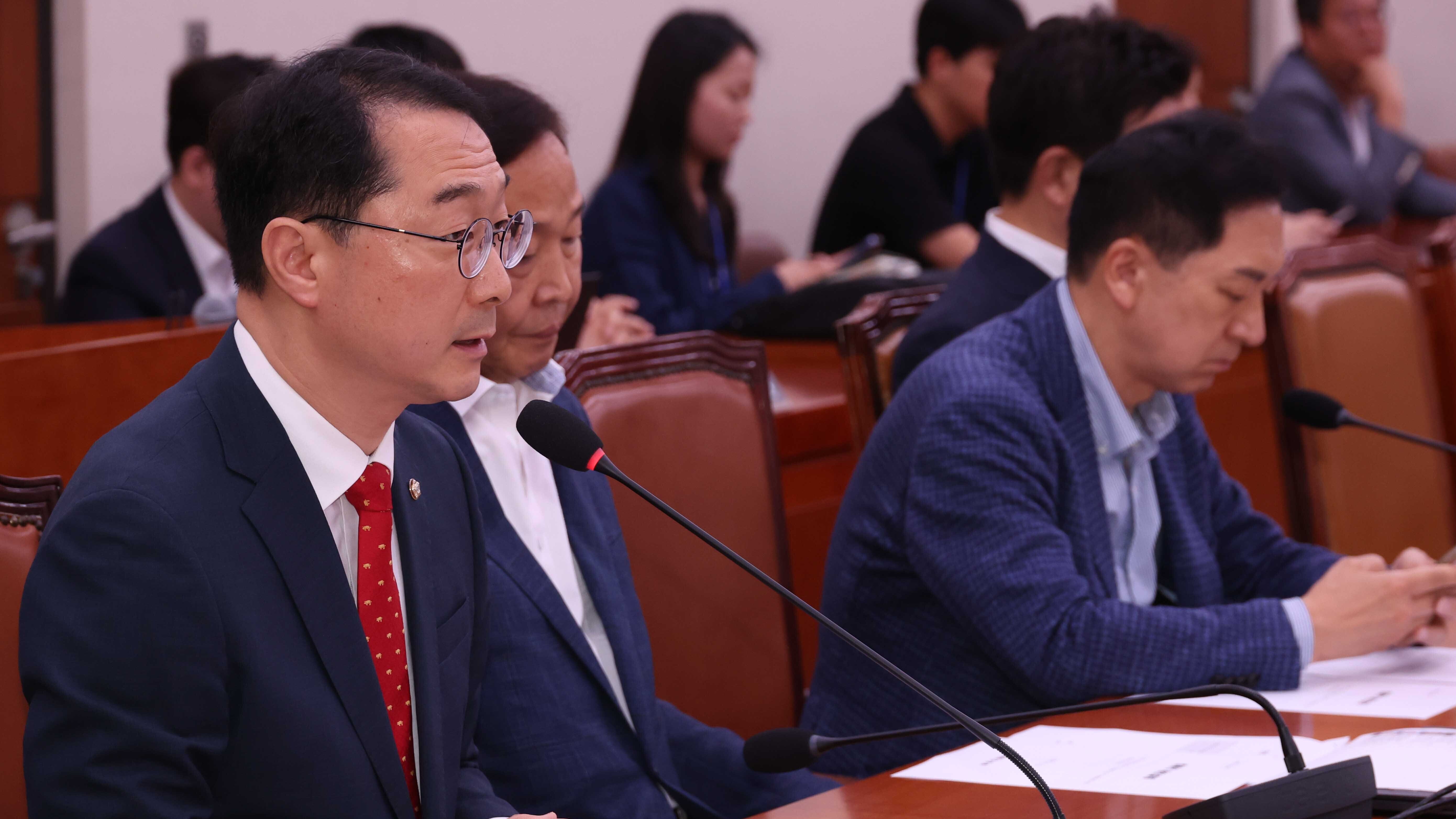 cpbc News : 국힘, 조현 급거 방미에 "농산물 추가 개방 없다는 주장 책임져야"