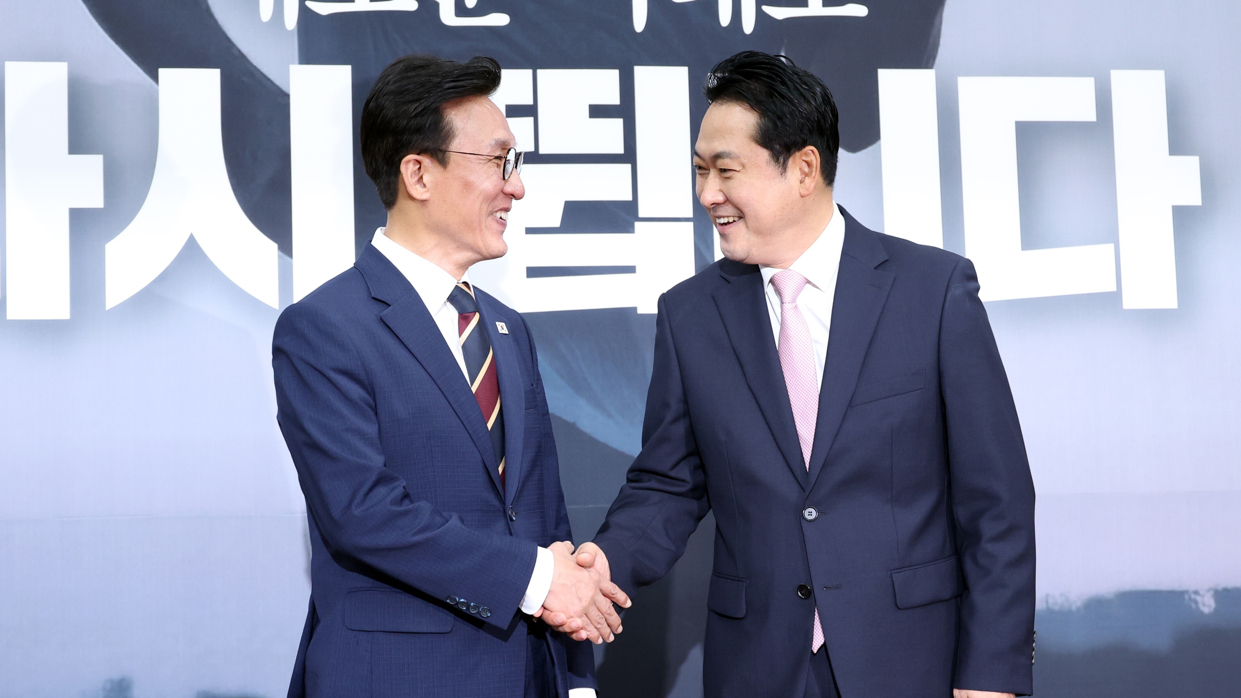 cpbc News : 김민석·장동혁 국회 회동…대화는 했지만 시각은 평행선